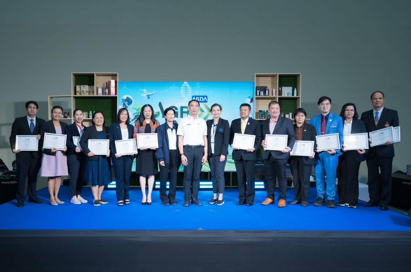 สวทช. รับรางวัลโครงการวิจัยด้านการเกษตรดีเด่น สวก. ประจำปี 2568 - FoodBank