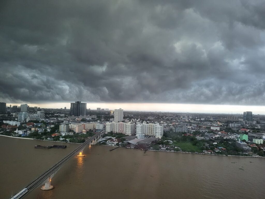 เมื่อ “เมฆกันชน” มาเยือนกรุงเทพ - NSTDA