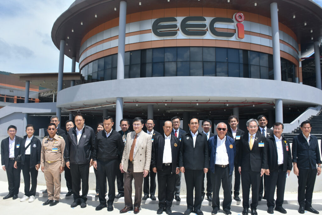 นายกรัฐมนตรี ลงพื้นที่ตรวจความคืบหน้าการดำเนินงานเมืองนวัตกรรม EECi ผลักดันโครงสร้างพื้นฐานด้าน ...