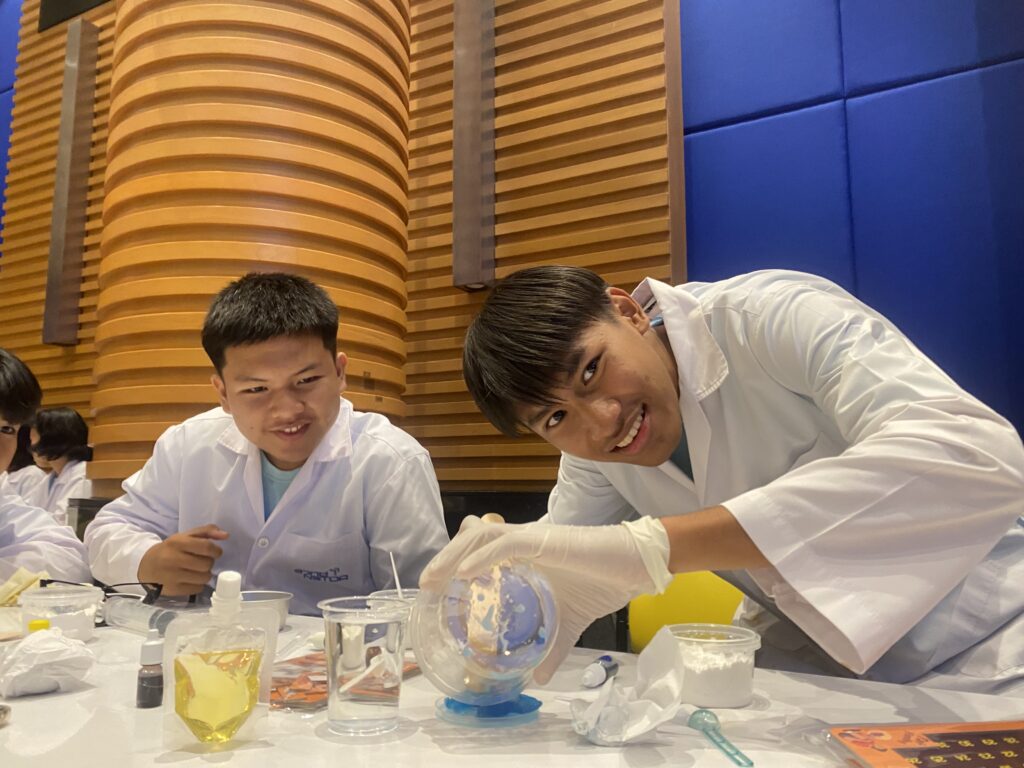 สวทช. ผนึก สพฐ. เปิดกิจกรรมพิเศษ....ปั้นโครงงานมืออาชีพสำหรับห้องเรียนพิเศษ SMTE - NSTDA