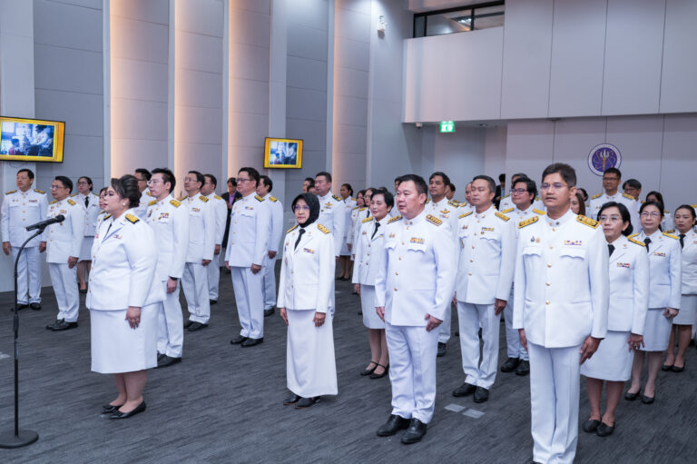 “ศุภมาส” นำคณะผู้บริหาร อว. จัดพิธีเฉลิมพระเกียรติสมเด็จพระนางเจ้าฯ พระบรมราชินี พร้อมถวายพระพร ...