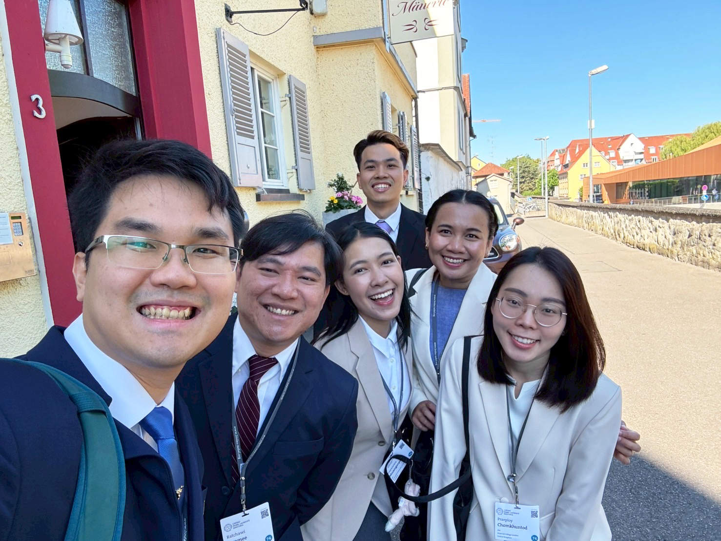 สมเด็จพระกนิษฐาธิราชเจ้า กรมสมเด็จพระเทพรัตนราชสุดา ฯ สยามบรม