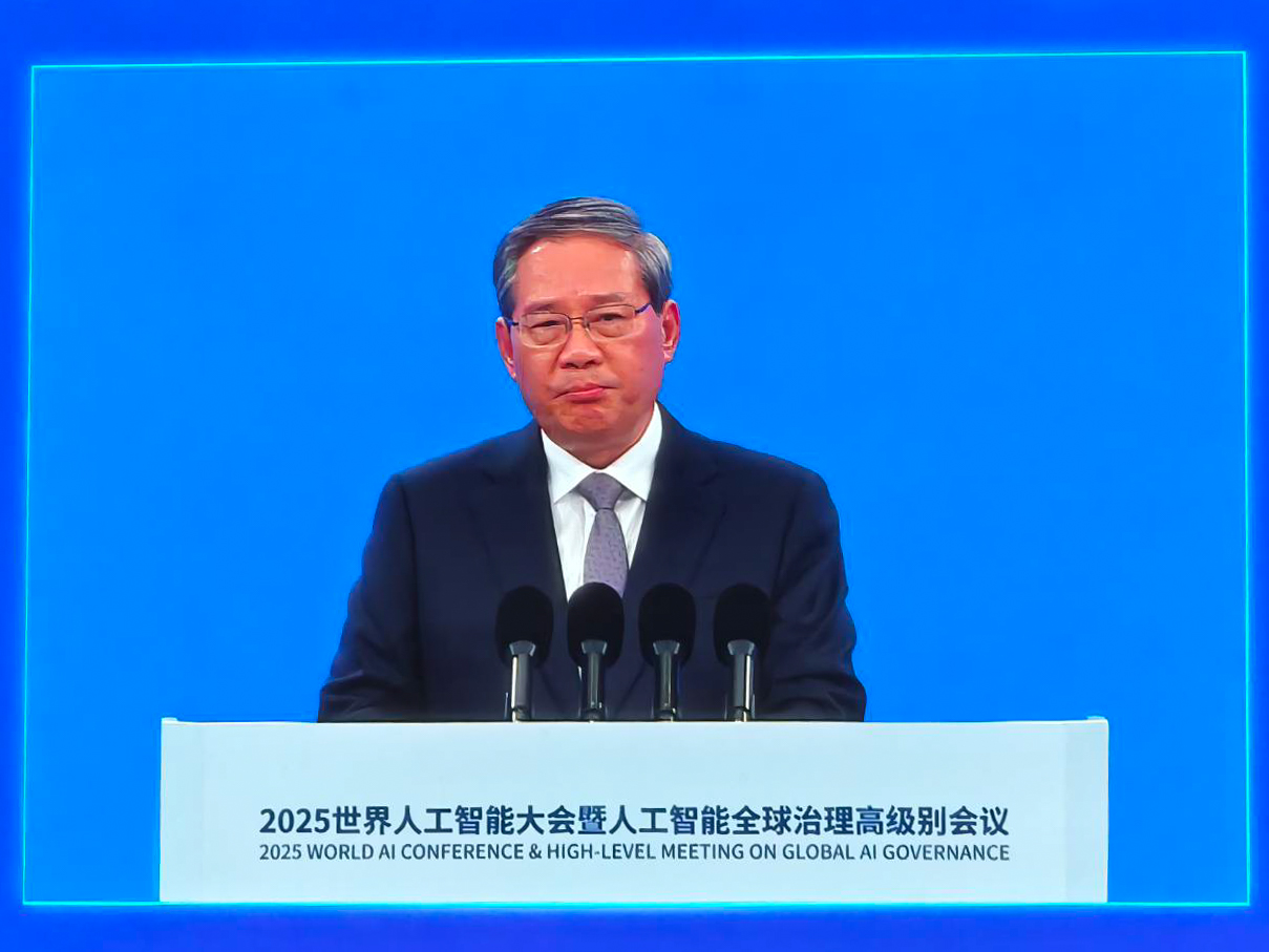 ผู้อำนวยการ สวทช. เป็นผู้แทนประเทศไทย นำเสนอวิสัยทัศน์ ในประชุม AI