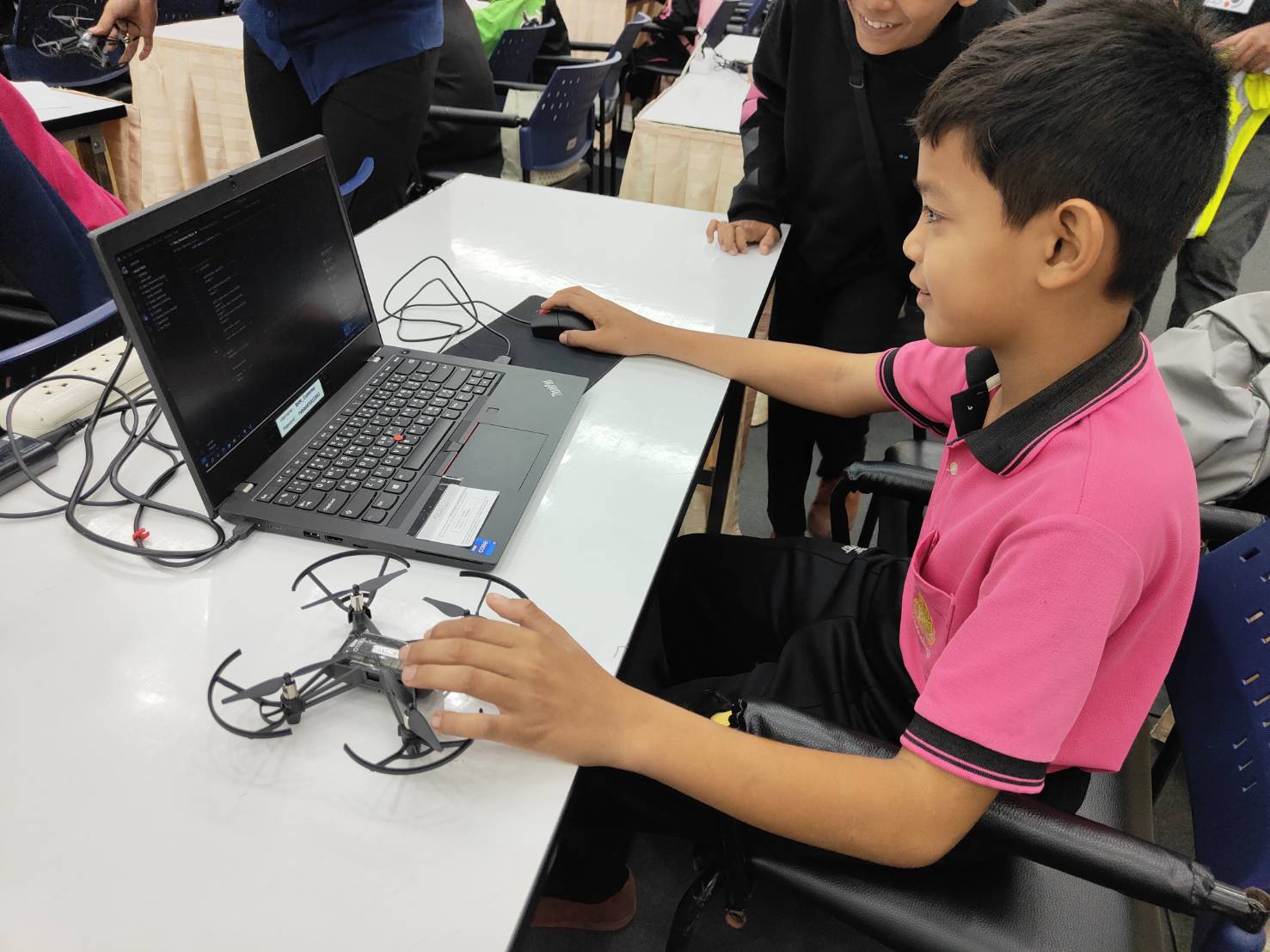 66-ค่ายหนึ่งวัน อบรม “Coding with Drones” สำหรับนักเรียนประถมศึกษา ...