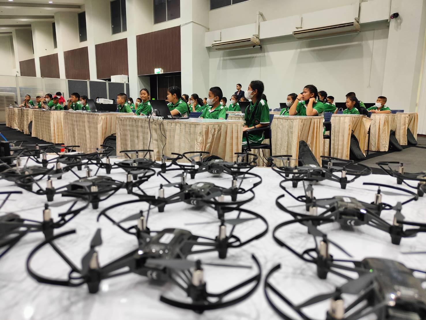 66-ค่ายหนึ่งวัน อบรม “Coding with Drones” สำหรับนักเรียนประถมศึกษา ...
